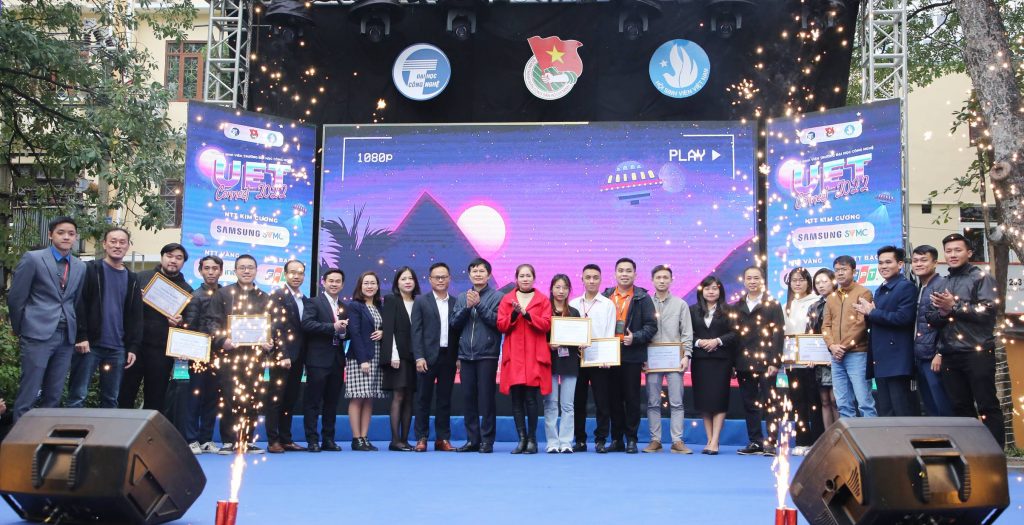 UET Connect 2022: Kết nối, hội nhập công nghệ mới - Trường Đại học Công ...
